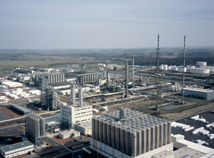 TOTAL: Decision on future of Polimeri's PS lines in Feluy / One line is ...