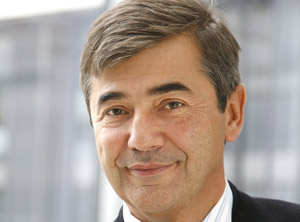 ENGEL: Austrian injection moulding machine manufacturer targets sales ...